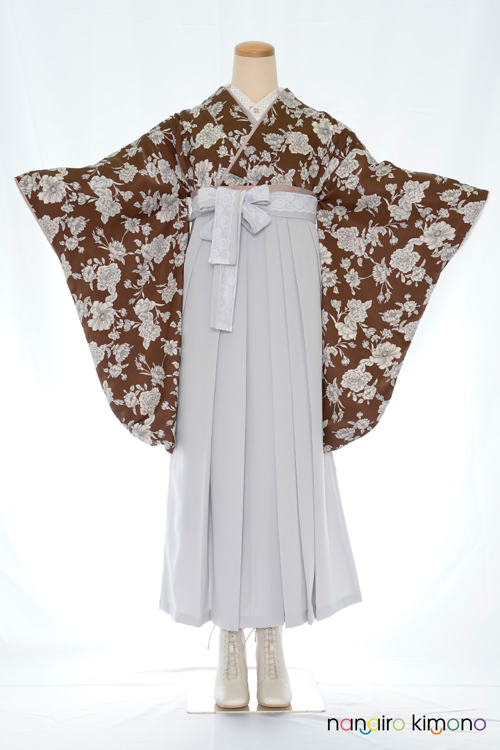 卒業式袴フルセット｜茶色 小花柄 2S075【ナナイロキモノ公式】兵庫県太子町・姫路市・たつの市・相生市・赤穂市・宍粟市の着物専門店ナナイロキモノ